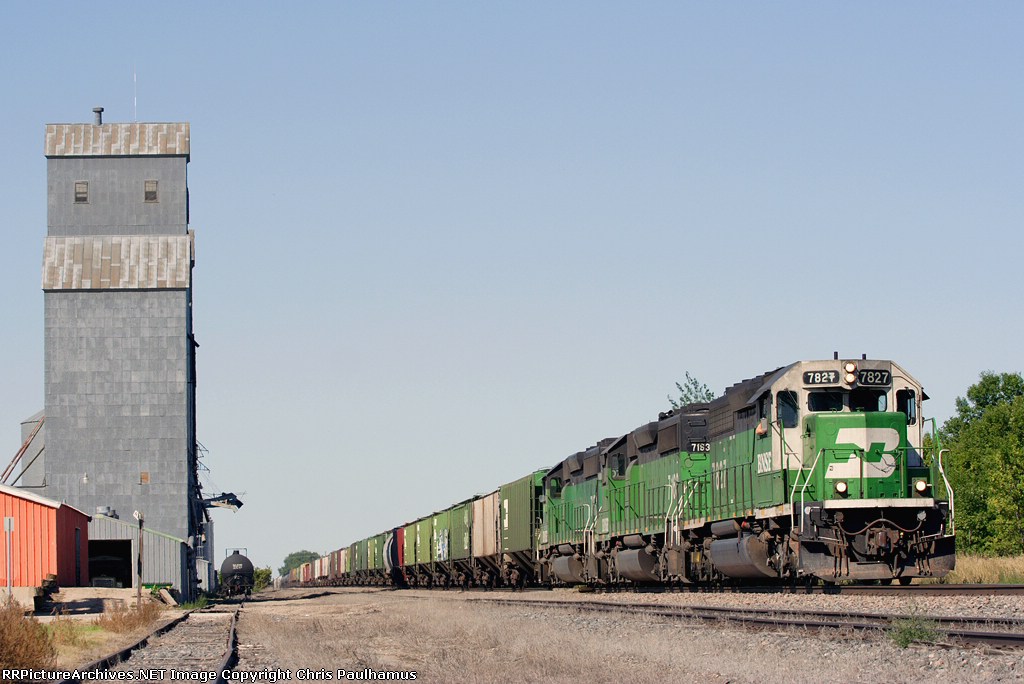 BNSF 7827 (M-MINSUP)